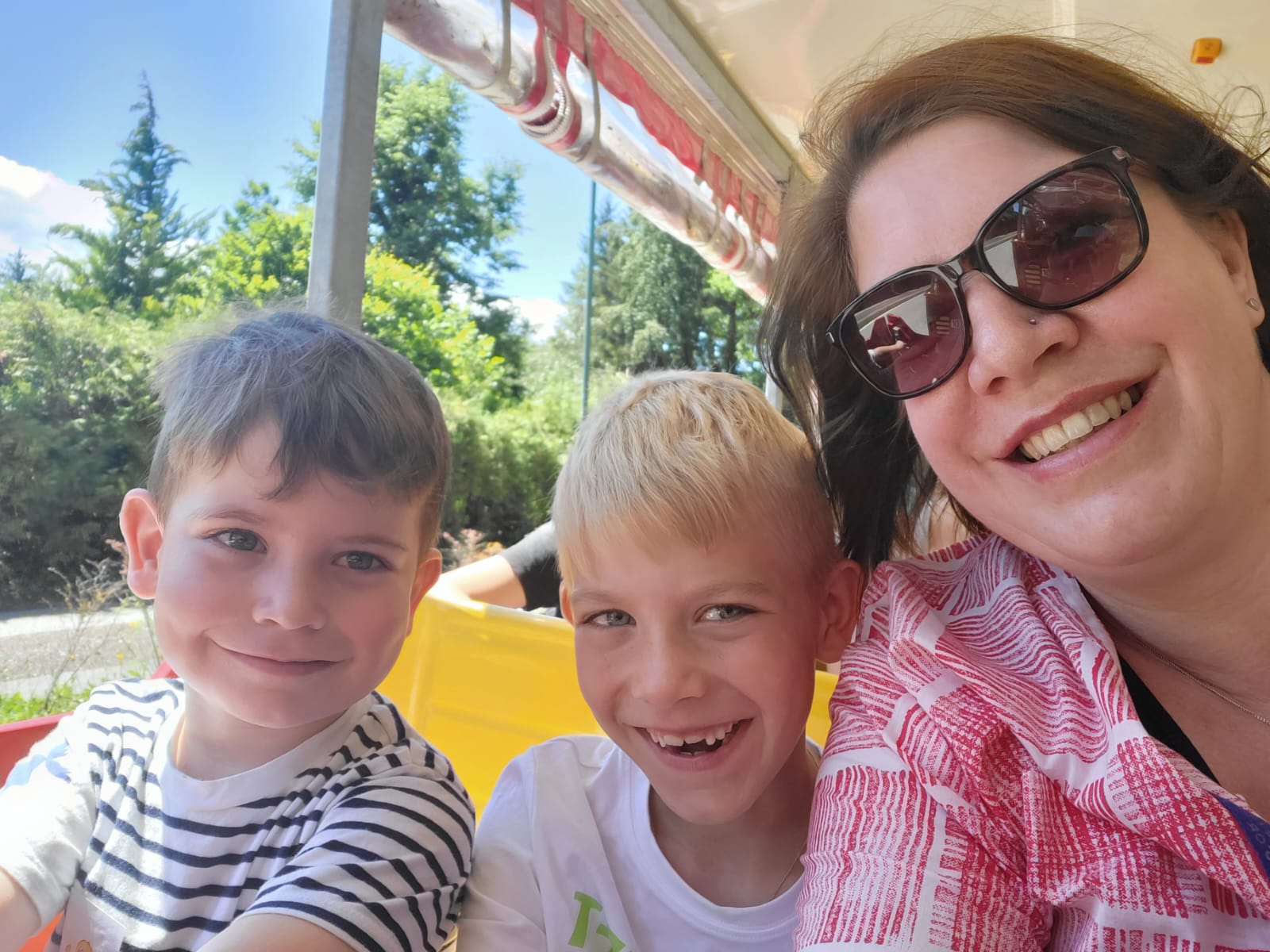 Robin Messner's Instagram, Twitter & Facebook on IDCrawl